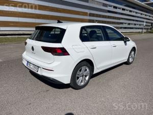 Balts Volkswagen Golf VIII 2022 Rīga, ar dzinēja tilpumu 1.00 L un nobraukumu 117 tūkst. km par 11500 €, foto 6 vietnē AUTOMOTO.COM.LV