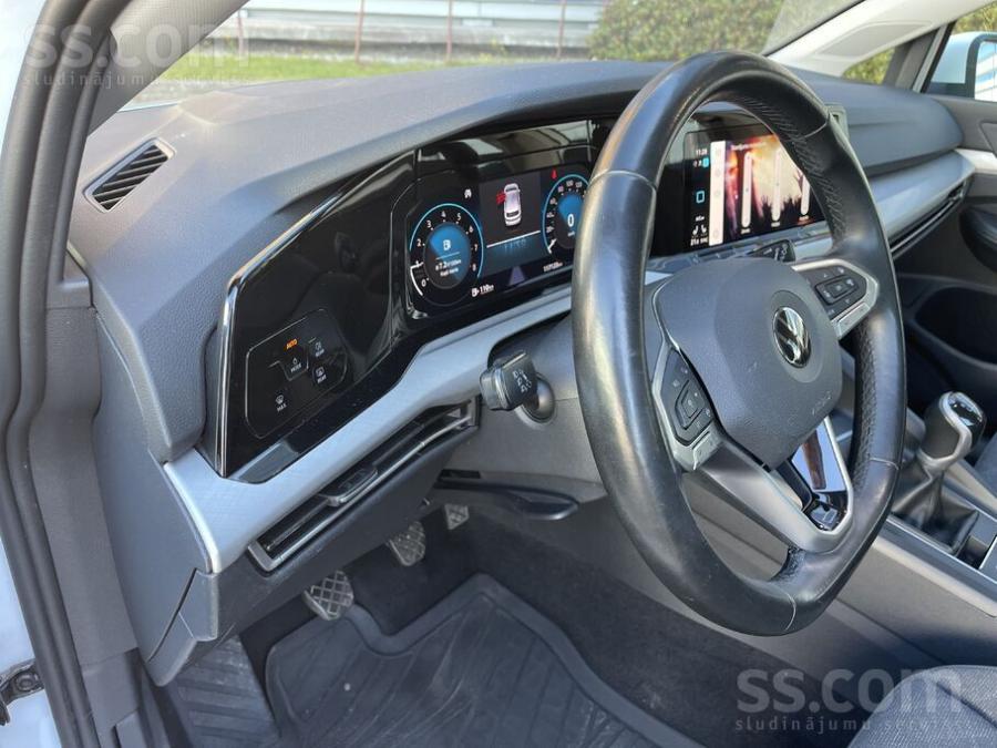 Balts Volkswagen Golf VIII 2022 Rīga, ar dzinēja tilpumu 1.00 L un nobraukumu 117 tūkst. km par 11500 €, foto 9 vietnē AUTOMOTO.COM.LV