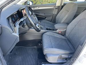 Balts Volkswagen Golf VIII 2022 Rīga, ar dzinēja tilpumu 1.00 L un nobraukumu 117 tūkst. km par 11500 €, foto 13 vietnē AUTOMOTO.COM.LV