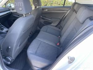 Balts Volkswagen Golf VIII 2022 Rīga, ar dzinēja tilpumu 1.00 L un nobraukumu 117 tūkst. km par 11500 €, foto 24 vietnē AUTOMOTO.COM.LV