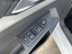 Balts Volkswagen Golf VIII 2022 Rīga, ar dzinēja tilpumu 2.00 L un nobraukumu 180 tūkst. km par 10900 €, foto 13 vietnē AUTOMOTO.COM.LV