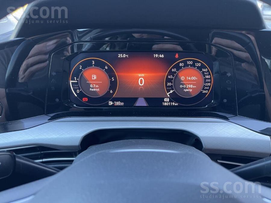 Balts Volkswagen Golf VIII 2022 Rīga, ar dzinēja tilpumu 2.00 L un nobraukumu 180 tūkst. km par 10900 €, foto 17 vietnē AUTOMOTO.COM.LV