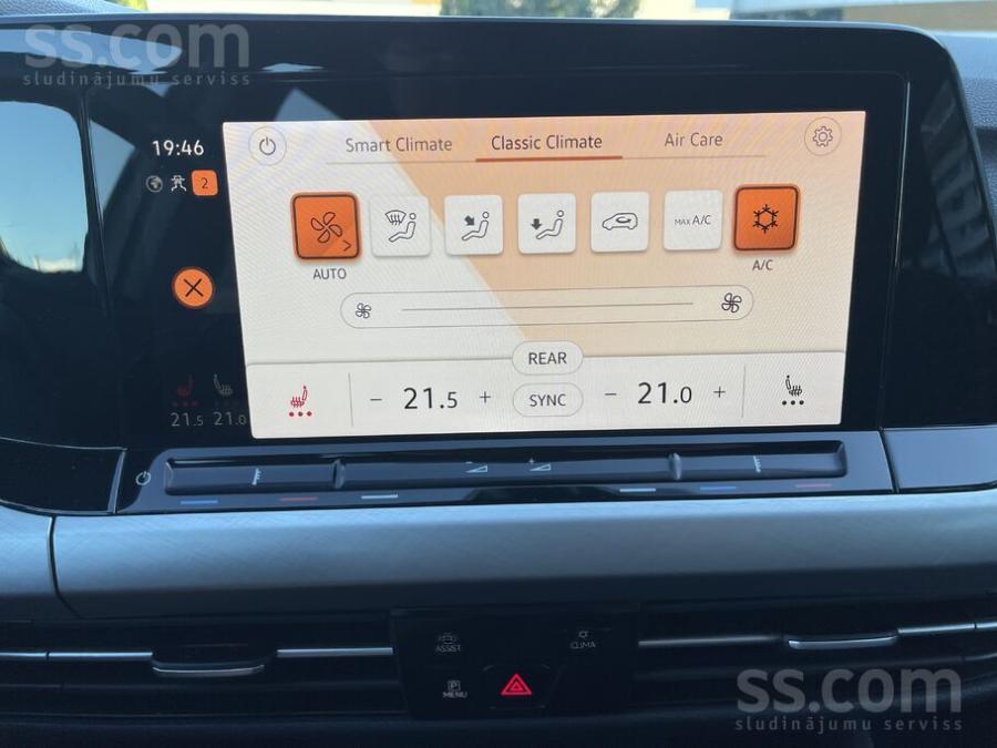 Balts Volkswagen Golf VIII 2022 Rīga, ar dzinēja tilpumu 2.00 L un nobraukumu 180 tūkst. km par 10900 €, foto 21 vietnē AUTOMOTO.COM.LV