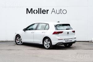 Balts Volkswagen Golf VIII 2022 Rīga, ar dzinēja tilpumu 1.40 L un nobraukumu 95 tūkst. km par 20950 €, foto 4 vietnē AUTOMOTO.COM.LV
