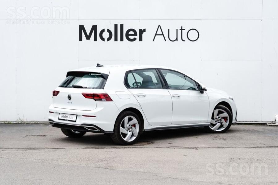 Balts Volkswagen Golf VIII 2022 Rīga, ar dzinēja tilpumu 1.40 L un nobraukumu 95 tūkst. km par 20950 €, foto 5 vietnē AUTOMOTO.COM.LV