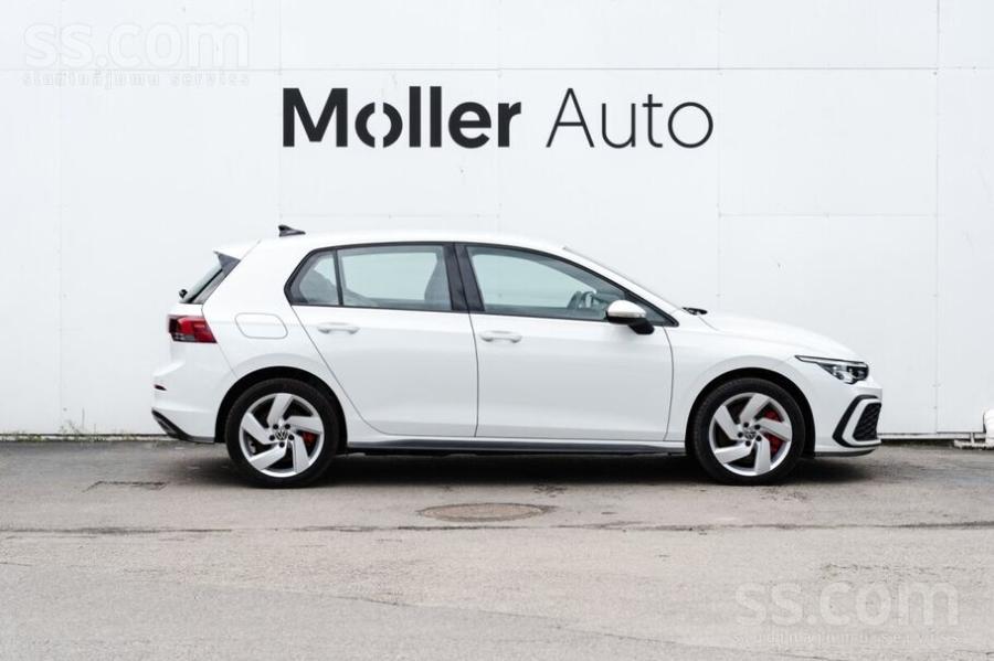 Balts Volkswagen Golf VIII 2022 Rīga, ar dzinēja tilpumu 1.40 L un nobraukumu 95 tūkst. km par 20950 €, foto 6 vietnē AUTOMOTO.COM.LV