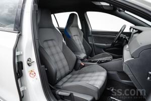 Balts Volkswagen Golf VIII 2022 Rīga, ar dzinēja tilpumu 1.40 L un nobraukumu 95 tūkst. km par 20950 €, foto 8 vietnē AUTOMOTO.COM.LV