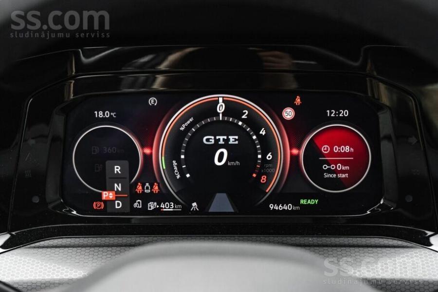 Balts Volkswagen Golf VIII 2022 Rīga, ar dzinēja tilpumu 1.40 L un nobraukumu 95 tūkst. km par 20950 €, foto 12 vietnē AUTOMOTO.COM.LV