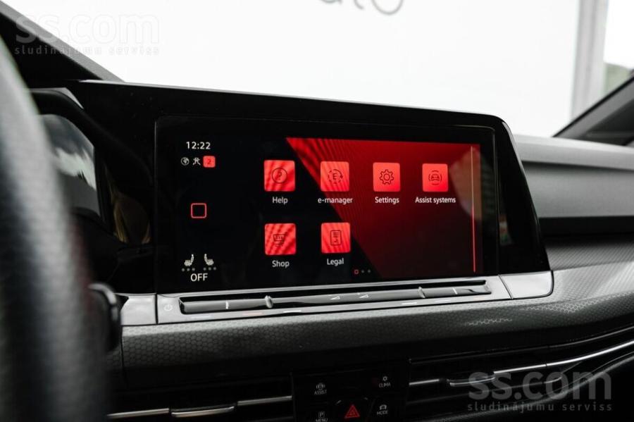 Balts Volkswagen Golf VIII 2022 Rīga, ar dzinēja tilpumu 1.40 L un nobraukumu 95 tūkst. km par 20950 €, foto 23 vietnē AUTOMOTO.COM.LV