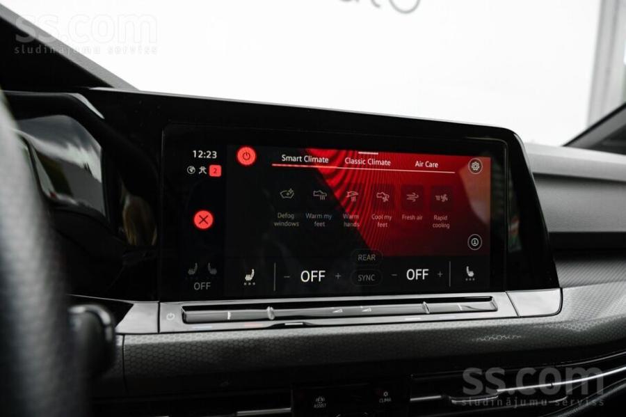 Balts Volkswagen Golf VIII 2022 Rīga, ar dzinēja tilpumu 1.40 L un nobraukumu 95 tūkst. km par 20950 €, foto 26 vietnē AUTOMOTO.COM.LV