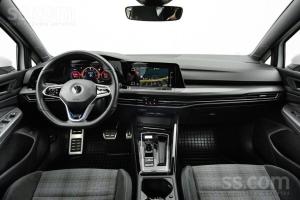 Balts Volkswagen Golf VIII 2022 Rīga, ar dzinēja tilpumu 1.40 L un nobraukumu 95 tūkst. km par 20950 €, foto 32 vietnē AUTOMOTO.COM.LV