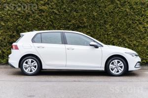 Белый Фольксваген Golf 8 2022 в Рига, объемом двигателя 2.00 л и пробегом 229 тыс. км за 11500 €, фото 5 на AUTOMOTO.COM.LV