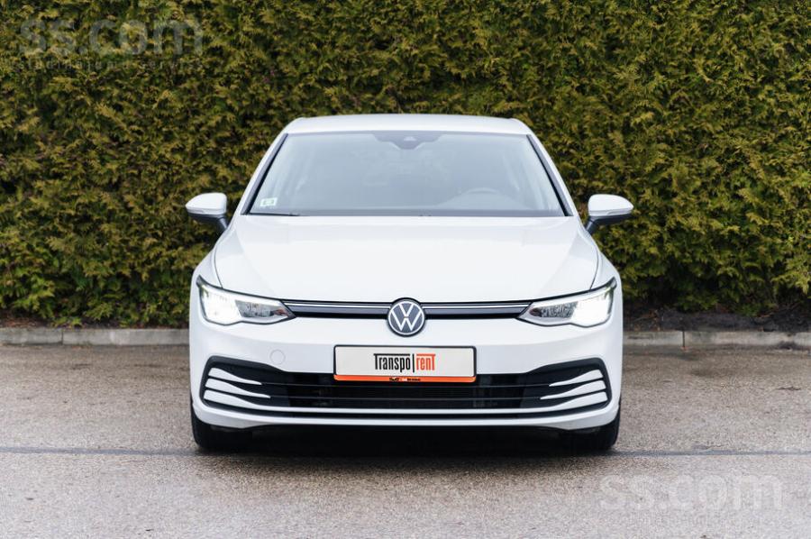 White Volkswagen Golf VIII 2022 in Riga, with an engine capacity of 2.00 L and mileage of 229 thousand km for 11500 €, photo 3 on AUTOMOTO.COM.LV