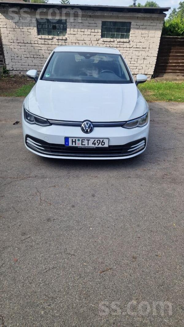 Balts Volkswagen Golf VIII 2024 Rīga, ar dzinēja tilpumu 2.00 L un nobraukumu 21 tūkst. km par 20200 €, foto 2 vietnē AUTOMOTO.COM.LV