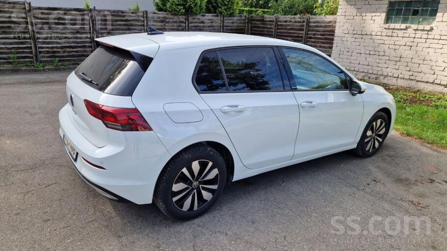 Белый Фольксваген Golf 8 2024 в Рига, объемом двигателя 2.00 л и пробегом 21 тыс. км за 20200 €, фото 5 на AUTOMOTO.COM.LV