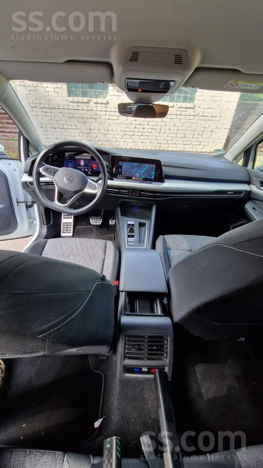Белый Фольксваген Golf 8 2024 в Рига, объемом двигателя 2.00 л и пробегом 21 тыс. км за 20200 €, фото 11 на AUTOMOTO.COM.LV