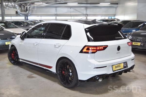White Volkswagen Golf VIII 2026 in Riga, with an engine capacity of 2.00 L and mileage of 2 thousand km for 50000 €, photo 2 on AUTOMOTO.COM.LV