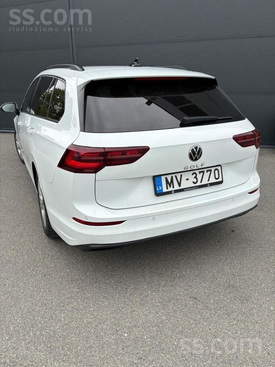 Balts Volkswagen Golf VIII 2021 Rīga, ar dzinēja tilpumu 1.50 L un nobraukumu 214 tūkst. km par 12799 €, foto 4 vietnē AUTOMOTO.COM.LV
