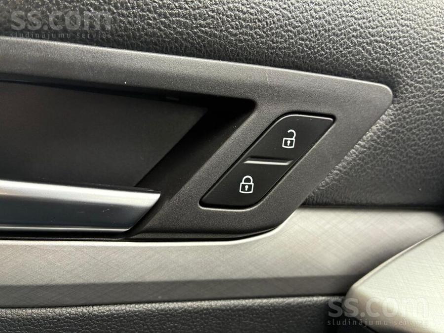 Balts Volkswagen Golf VIII 2021 Rīga, ar dzinēja tilpumu 1.50 L un nobraukumu 214 tūkst. km par 12799 €, foto 14 vietnē AUTOMOTO.COM.LV