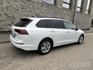Balts Volkswagen Golf VIII 2021 Tukums, ar dzinēja tilpumu 1.00 L un nobraukumu 112 tūkst. km par 15990 €, foto 5 vietnē AUTOMOTO.COM.LV