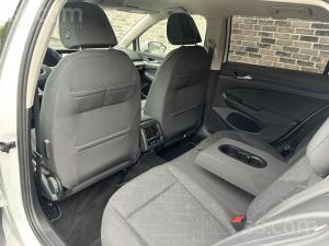 Balts Volkswagen Golf VIII 2021 Tukums, ar dzinēja tilpumu 1.00 L un nobraukumu 112 tūkst. km par 15990 €, foto 15 vietnē AUTOMOTO.COM.LV