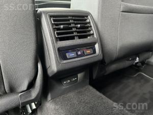 Balts Volkswagen Golf VIII 2021 Tukums, ar dzinēja tilpumu 1.00 L un nobraukumu 112 tūkst. km par 15990 €, foto 16 vietnē AUTOMOTO.COM.LV