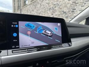 Balts Volkswagen Golf VIII 2021 Tukums, ar dzinēja tilpumu 1.00 L un nobraukumu 112 tūkst. km par 15990 €, foto 24 vietnē AUTOMOTO.COM.LV
