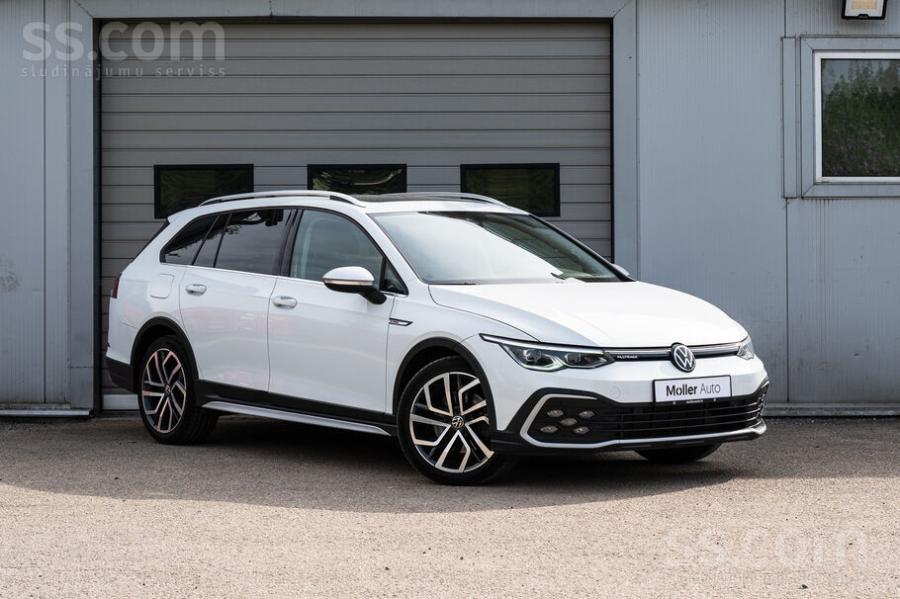 Белый Фольксваген Golf 8 2021 в Елгава, объемом двигателя 2.00 л и пробегом 153 тыс. км за 20050 €, фото 3 на AUTOMOTO.COM.LV