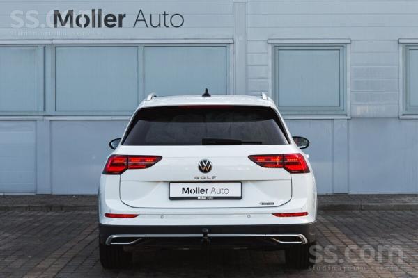 Balts Volkswagen Golf VIII 2021 Ventspils, ar dzinēja tilpumu 2.00 L un nobraukumu 152 tūkst. km par 22500 €, foto 4 vietnē AUTOMOTO.COM.LV