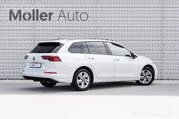 Balts Volkswagen Golf VIII 2021 Rīga, ar dzinēja tilpumu 1.50 L un nobraukumu 88 tūkst. km par 15900 €, foto 4 vietnē AUTOMOTO.COM.LV