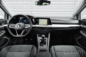 Белый Фольксваген Golf 8 2021 в Рига, объемом двигателя 1.50 л и пробегом 88 тыс. км за 15900 €, фото 8 на AUTOMOTO.COM.LV
