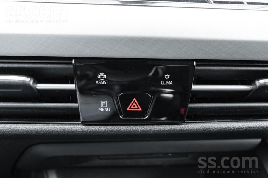 Белый Фольксваген Golf 8 2021 в Рига, объемом двигателя 1.50 л и пробегом 88 тыс. км за 15900 €, фото 24 на AUTOMOTO.COM.LV