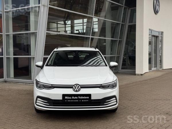 Balts Volkswagen Golf VIII 2022 Valmiera, ar dzinēja tilpumu 2.00 L un nobraukumu 129 tūkst. km par 15900 €, foto 2 vietnē AUTOMOTO.COM.LV