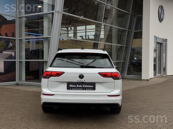 Balts Volkswagen Golf VIII 2022 Valmiera, ar dzinēja tilpumu 2.00 L un nobraukumu 129 tūkst. km par 15900 €, foto 5 vietnē AUTOMOTO.COM.LV