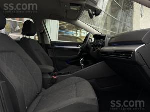 Белый Фольксваген Golf 8 2022 в Валмиера, объемом двигателя 2.00 л и пробегом 129 тыс. км за 15900 €, фото 22 на AUTOMOTO.COM.LV