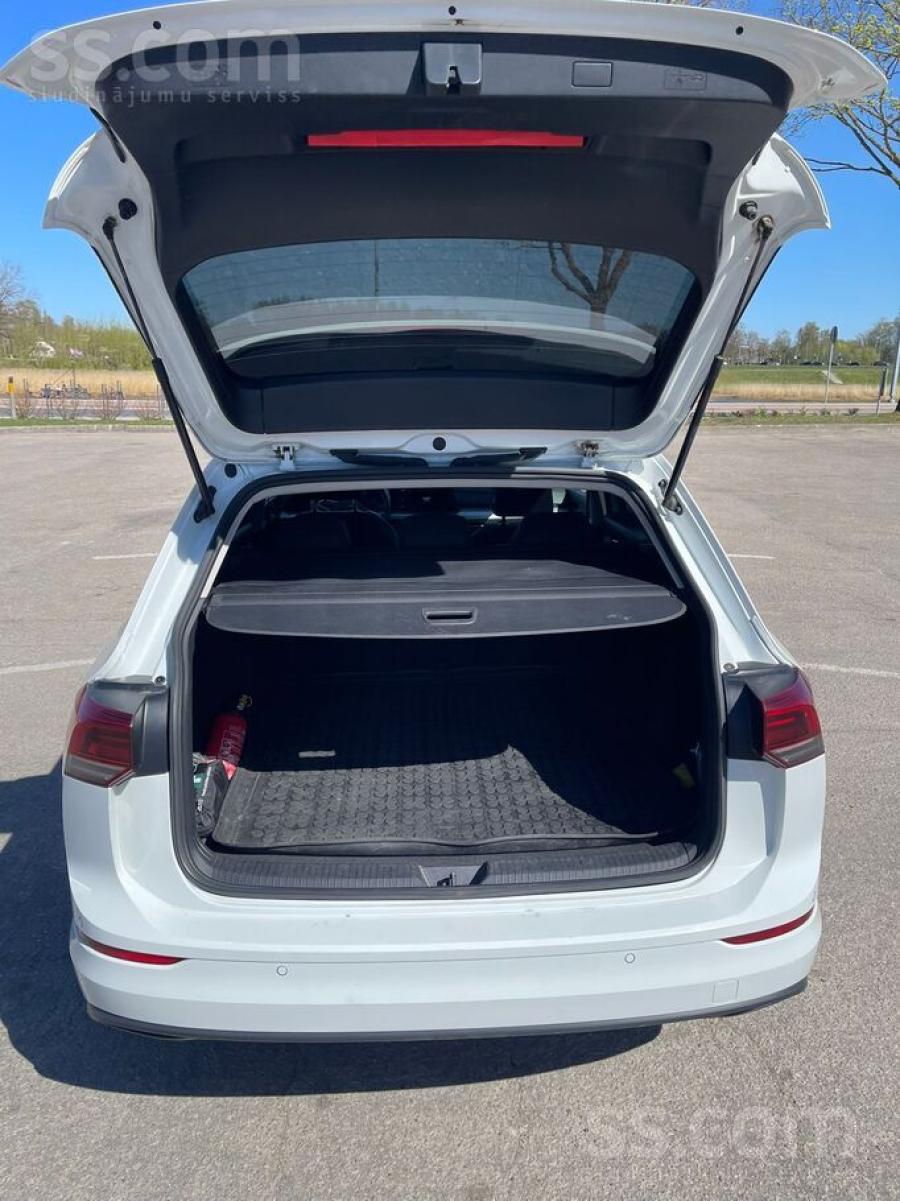 Белый Фольксваген Golf 8 2022 в Рига, объемом двигателя 1.50 л и пробегом 215 тыс. км за 15000 €, фото 9 на AUTOMOTO.COM.LV