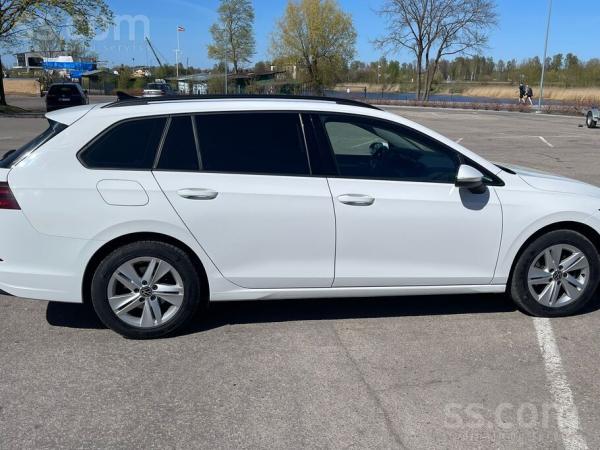 White Volkswagen Golf VIII 2022 in Riga, with an engine capacity of 1.50 L and mileage of 215 thousand km for 15000 €, photo 10 on AUTOMOTO.COM.LV