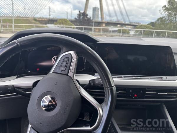 White Volkswagen Golf VIII 2022 in Riga, with an engine capacity of 1.50 L and mileage of 124 thousand km for 15990 €, photo 11 on AUTOMOTO.COM.LV
