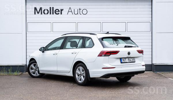 Белый Фольксваген Golf 8 2024 в Рига, объемом двигателя 2.00 л и пробегом 31 тыс. км за 22550 €, фото 3 на AUTOMOTO.COM.LV
