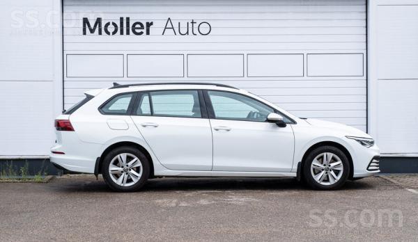 Белый Фольксваген Golf 8 2024 в Рига, объемом двигателя 2.00 л и пробегом 31 тыс. км за 22550 €, фото 5 на AUTOMOTO.COM.LV