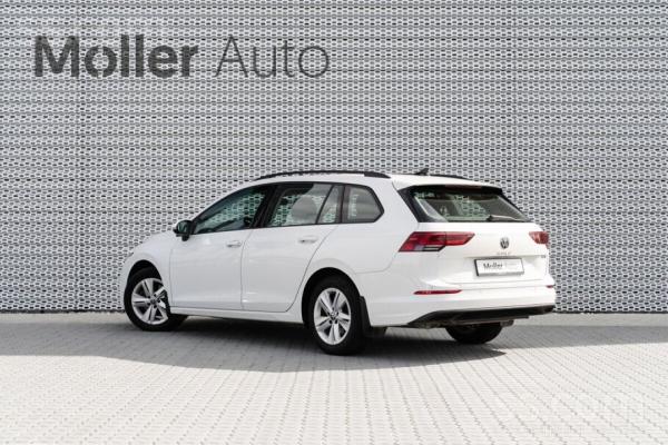 Volkswagen Golf VIII 2024 Rīga vietnē Balts Volkswagen Golf VIII 2024 Rīga, ar dzinēja tilpumu 2.00 L un nobraukumu 59 tūkst. km par 21900 €, foto 4 vietnē AUTOMOTO.COM.LV