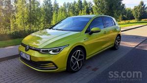 Желтый Фольксваген Golf 8 2021 в Лимбажи, объемом двигателя 1.50 л и пробегом 94 тыс. км за 18995 €, фото 3 на AUTOMOTO.COM.LV