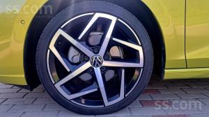 Желтый Фольксваген Golf 8 2021 в Лимбажи, объемом двигателя 1.50 л и пробегом 94 тыс. км за 18995 €, фото 8 на AUTOMOTO.COM.LV