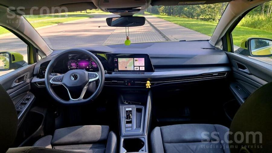 Желтый Фольксваген Golf 8 2021 в Лимбажи, объемом двигателя 1.50 л и пробегом 94 тыс. км за 18995 €, фото 9 на AUTOMOTO.COM.LV