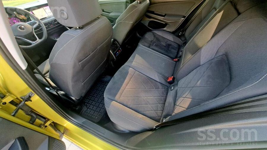 Желтый Фольксваген Golf 8 2021 в Лимбажи, объемом двигателя 1.50 л и пробегом 94 тыс. км за 18995 €, фото 10 на AUTOMOTO.COM.LV