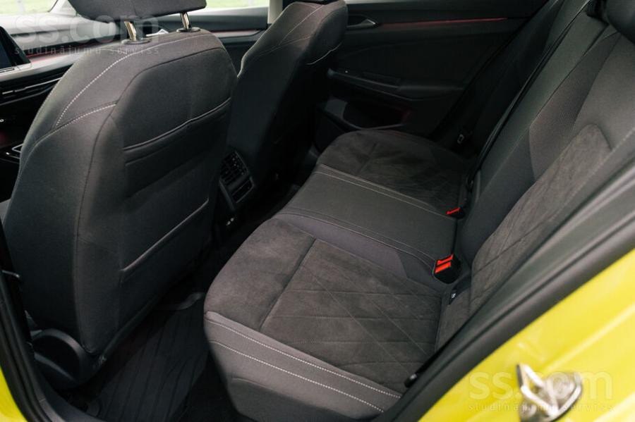 Желтый Фольксваген Golf 8 2024 в Рига, объемом двигателя 1.50 л и пробегом 24 тыс. км за 24300 €, фото 11 на AUTOMOTO.COM.LV