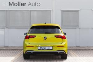 Dzeltens Volkswagen Golf VIII 2020 Ventspils, ar dzinēja tilpumu 1.50 L un nobraukumu 107 tūkst. km par 17700 €, foto 4 vietnē AUTOMOTO.COM.LV