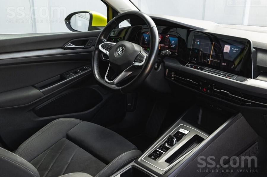 Dzeltens Volkswagen Golf VIII 2020 Ventspils, ar dzinēja tilpumu 1.50 L un nobraukumu 107 tūkst. km par 17700 €, foto 15 vietnē AUTOMOTO.COM.LV