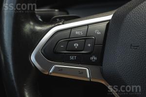 Dzeltens Volkswagen Golf VIII 2020 Ventspils, ar dzinēja tilpumu 1.50 L un nobraukumu 107 tūkst. km par 17700 €, foto 19 vietnē AUTOMOTO.COM.LV