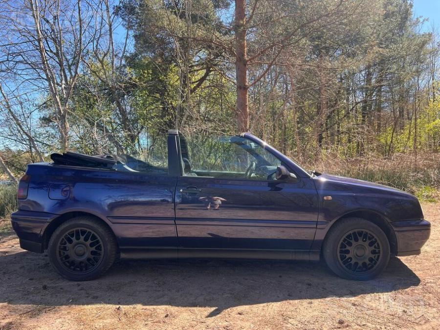Violets Volkswagen Golf 1997 Rīga, ar dzinēja tilpumu 1.60 L un nobraukumu 270 tūkst. km par 2820 €, foto 8 vietnē AUTOMOTO.COM.LV
